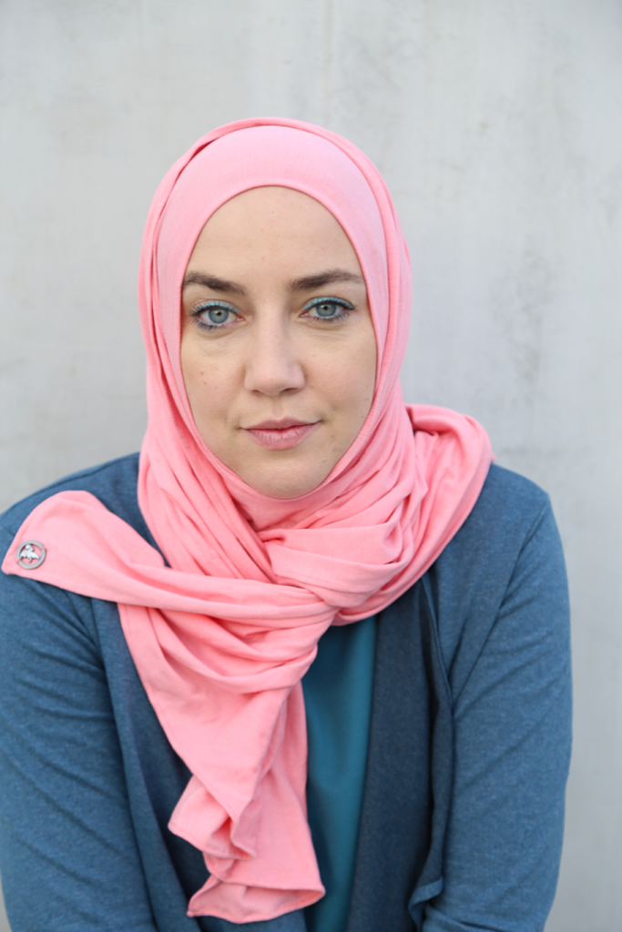 Capsters x Indira Kaljo – Jersey Shawl : Jane – capsters.com