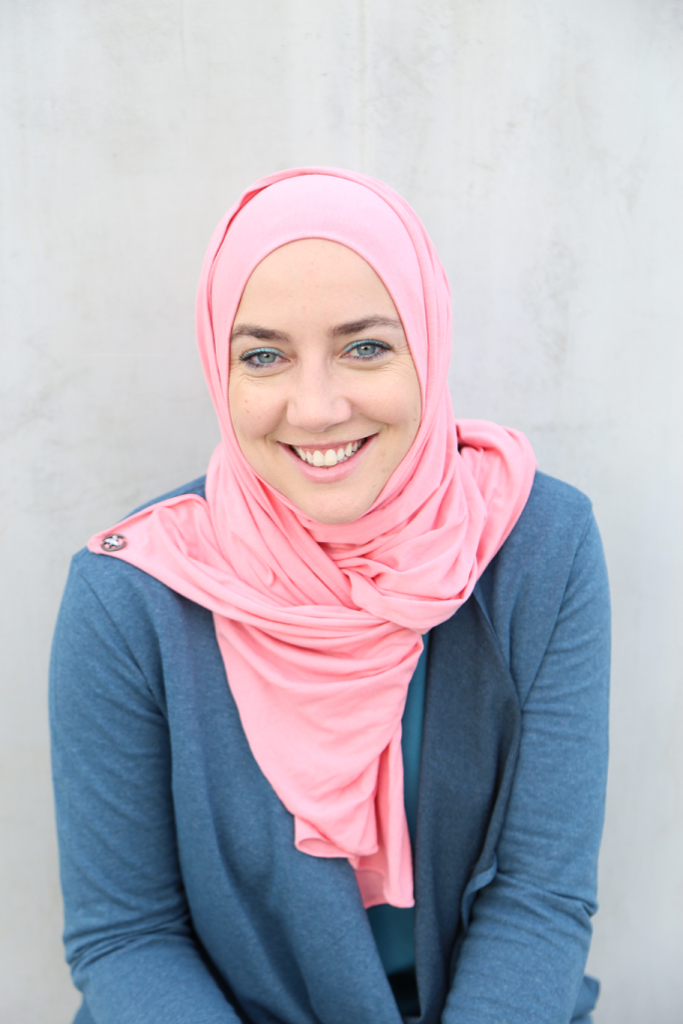Capsters x Indira Kaljo – Jersey Shawl : Jane – capsters.com
